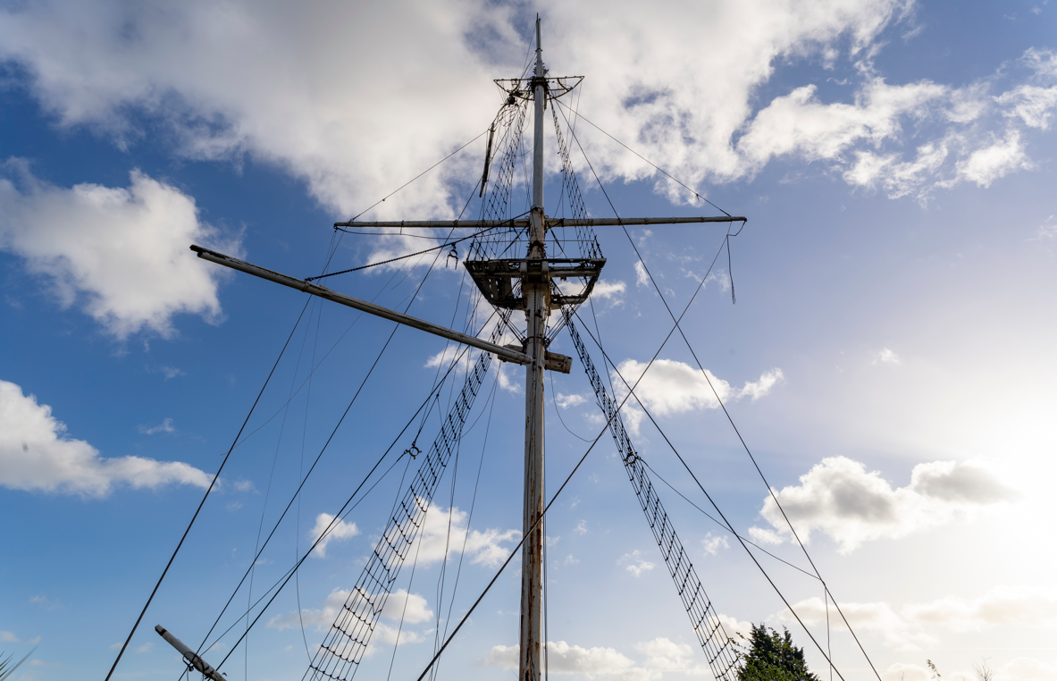 Restoration of Historic HMS Ganges Mast Underway