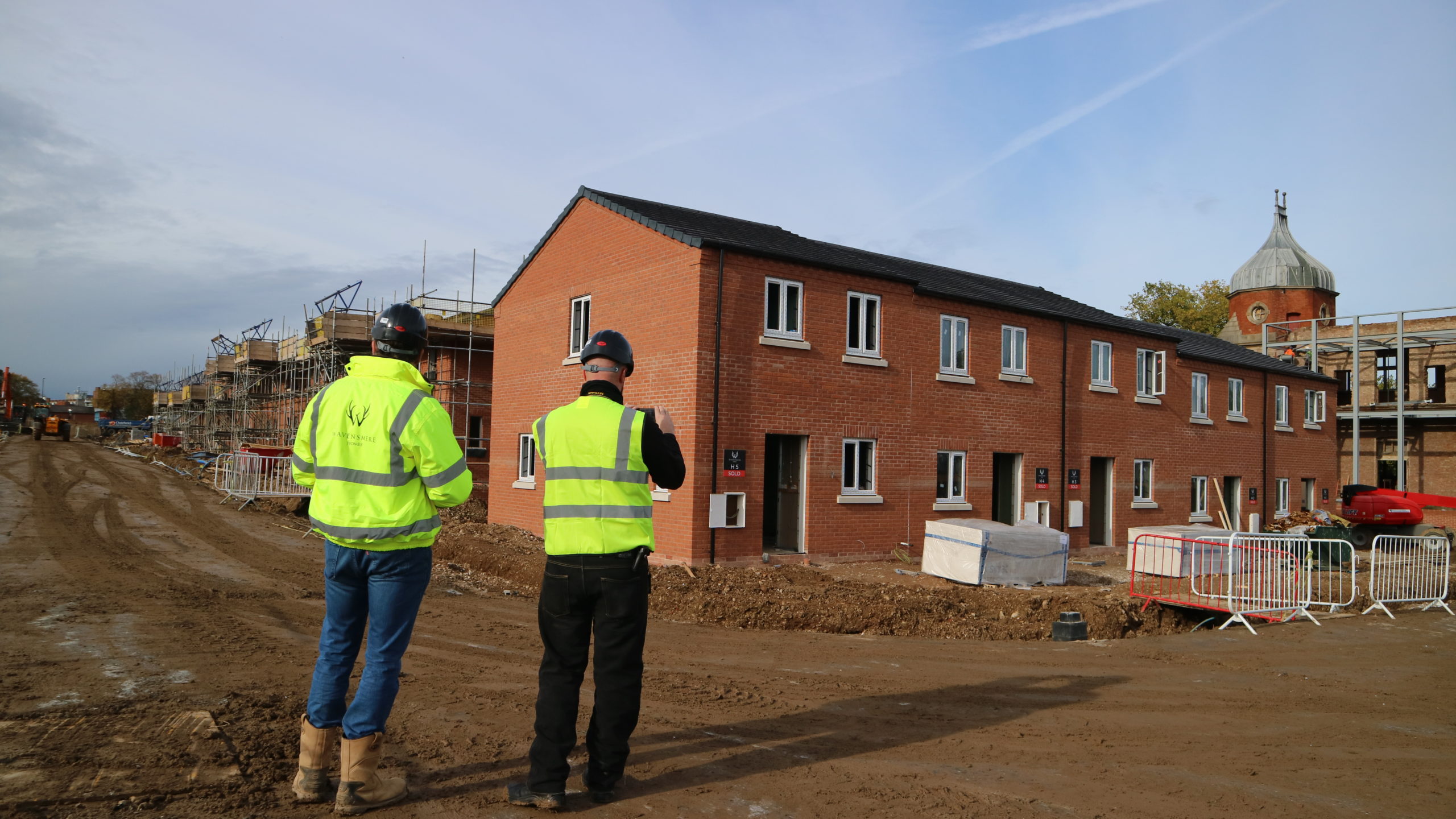 Average UK House Price Hits Record High | Wavensmere Homes
